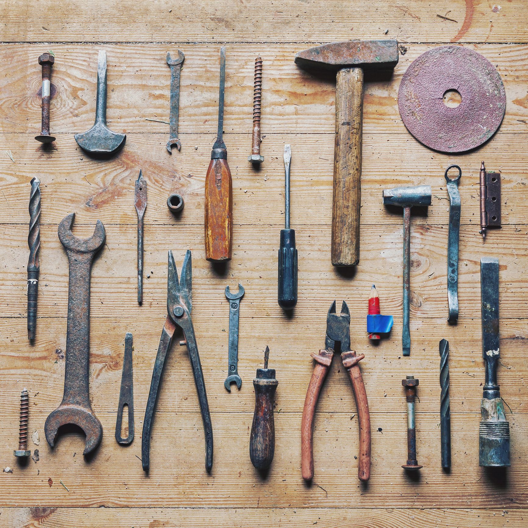 The Top 10 Essential Tools You Can't Do Without - doursite